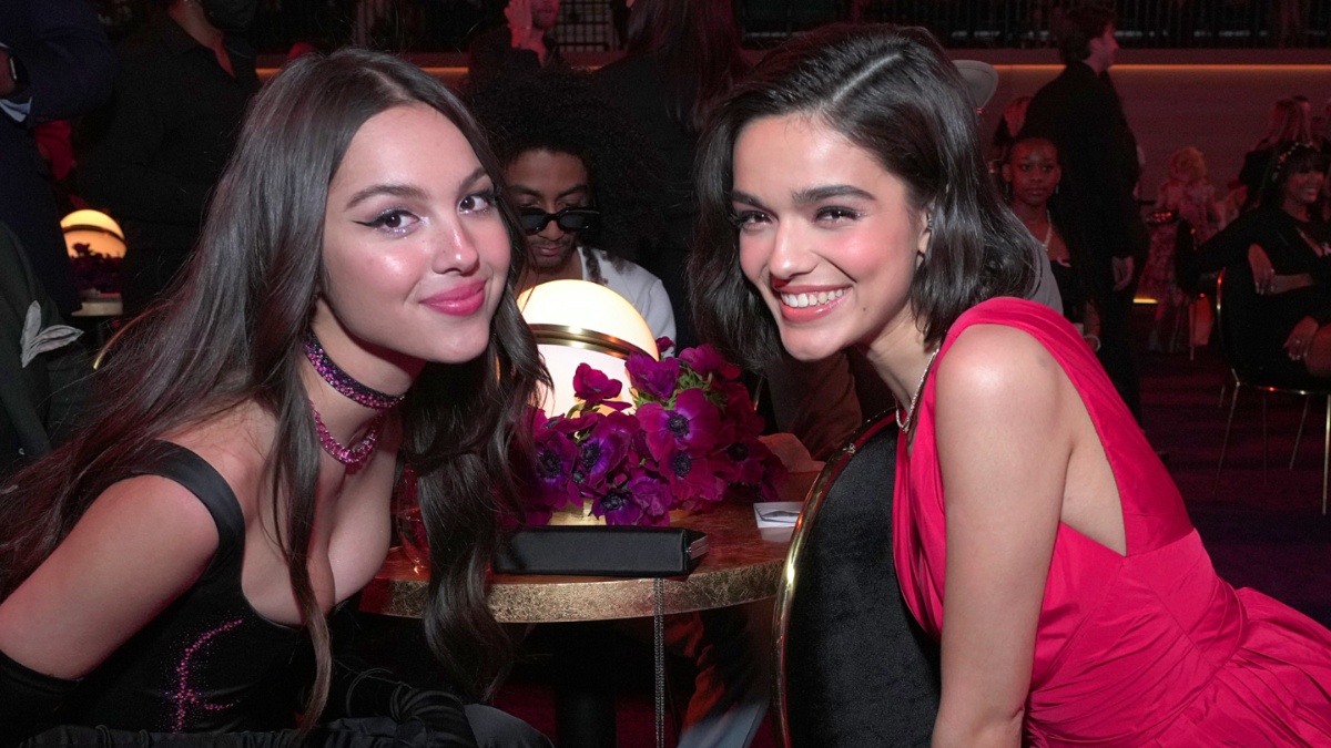 Rachel Zegler & Olivia Rodrigo Photo Has Fans Asking 'Collab When ...