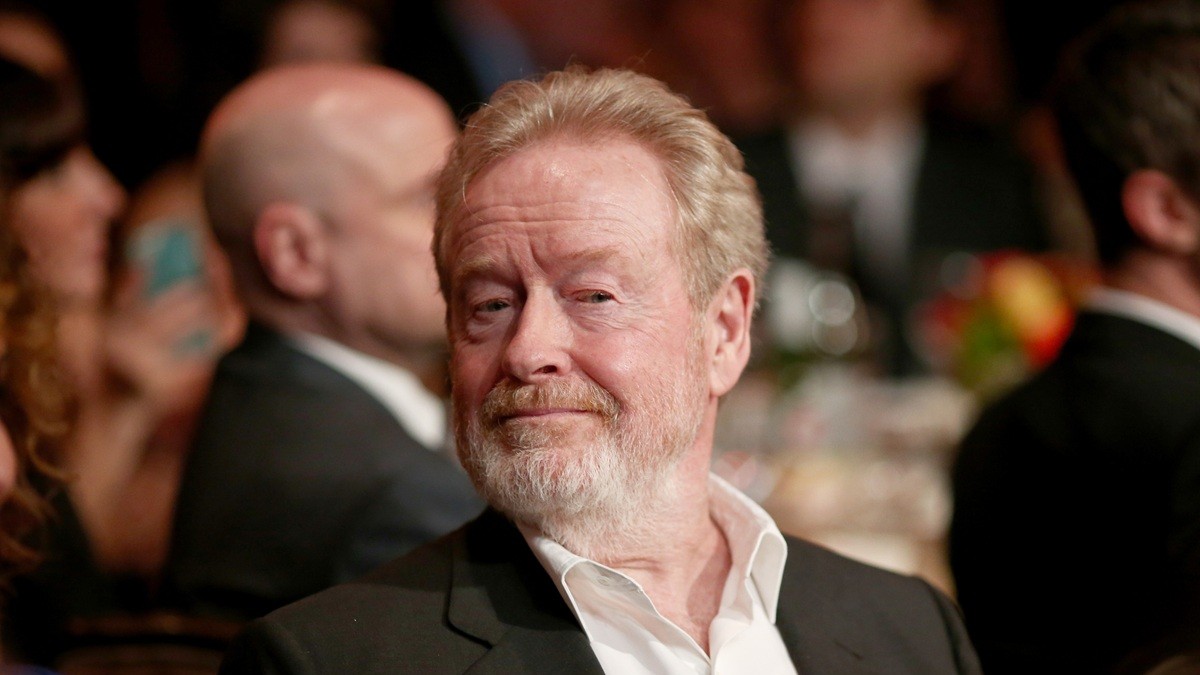Ridley Scott Names His 1 Sci-Fi Survival Movie That Is Really a Comedy ...