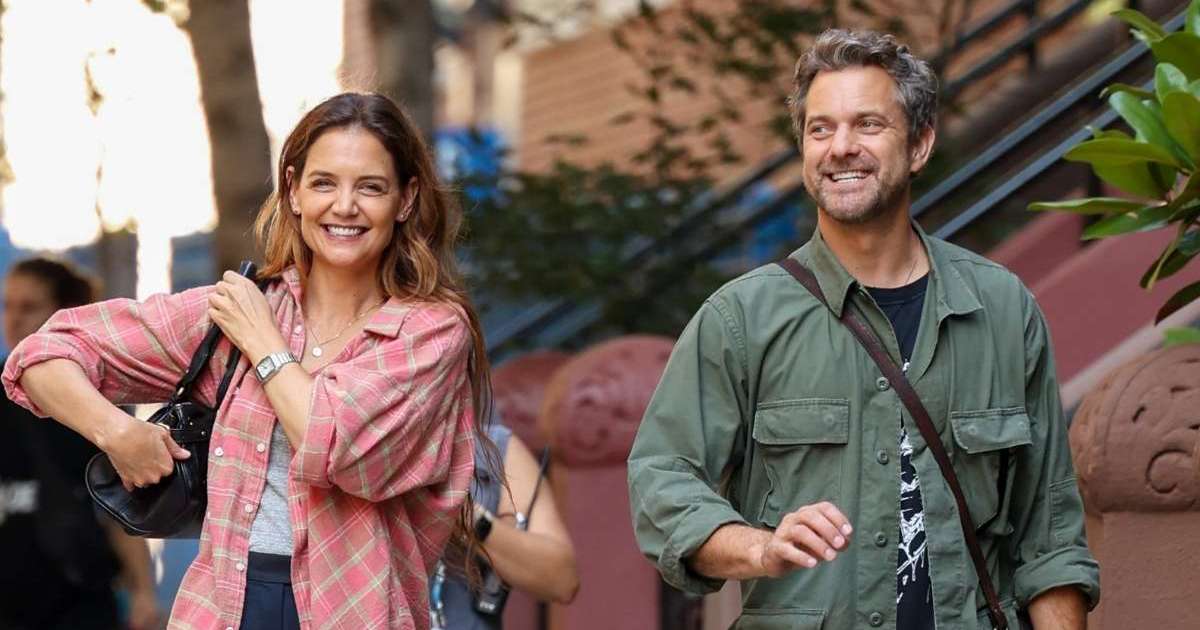 Joshua Jackson Sending Kate Holmes 'Mixed Messages' Amid Dating Rumors ...