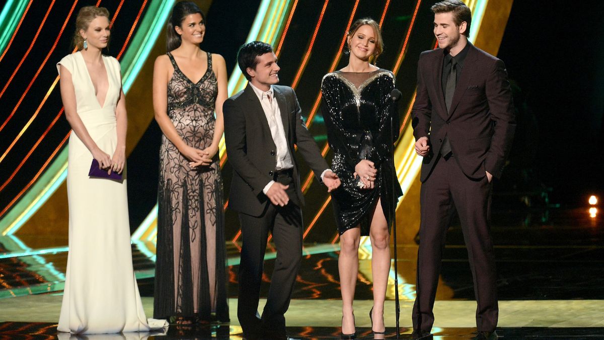 Here's How Taylor Swift Turned Liam Hemsworth Into a 'Swiftie' - Mandatory