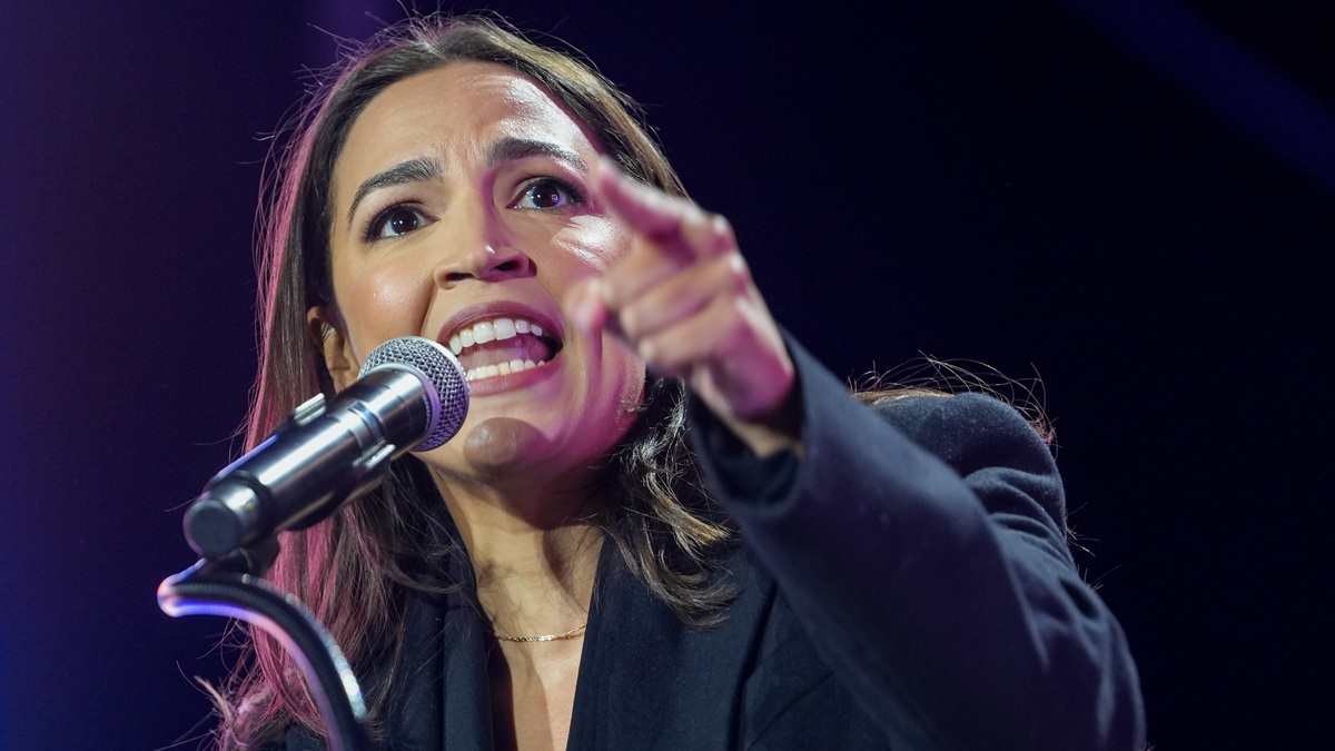 AOC Fires Back at Trump for 'Low IQ' Insult - Mandatory