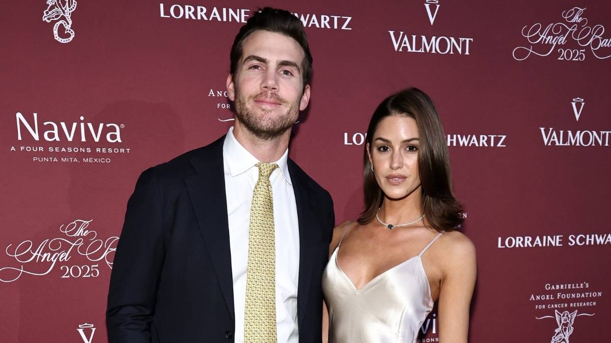 Glen Powell's Ex Gigi Paris Debuts New Romance With NFL Player - Mandatory