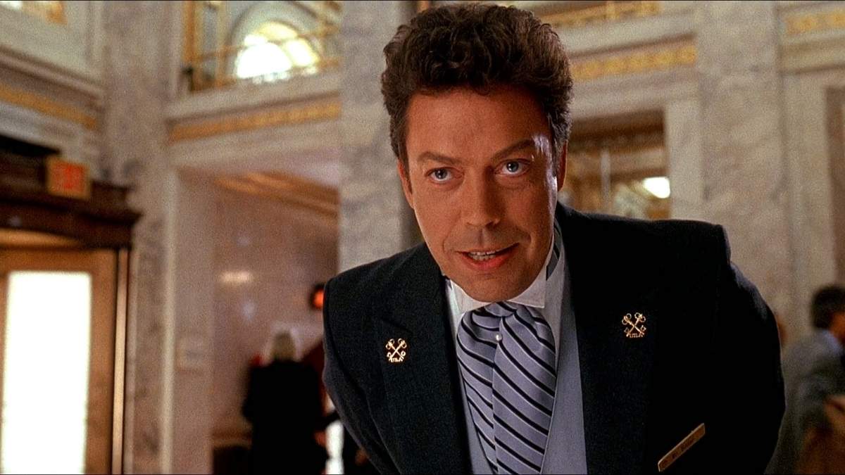 Home Alone 2's Tim Curry Recalls Lying to Donald Trump's Ex During ...