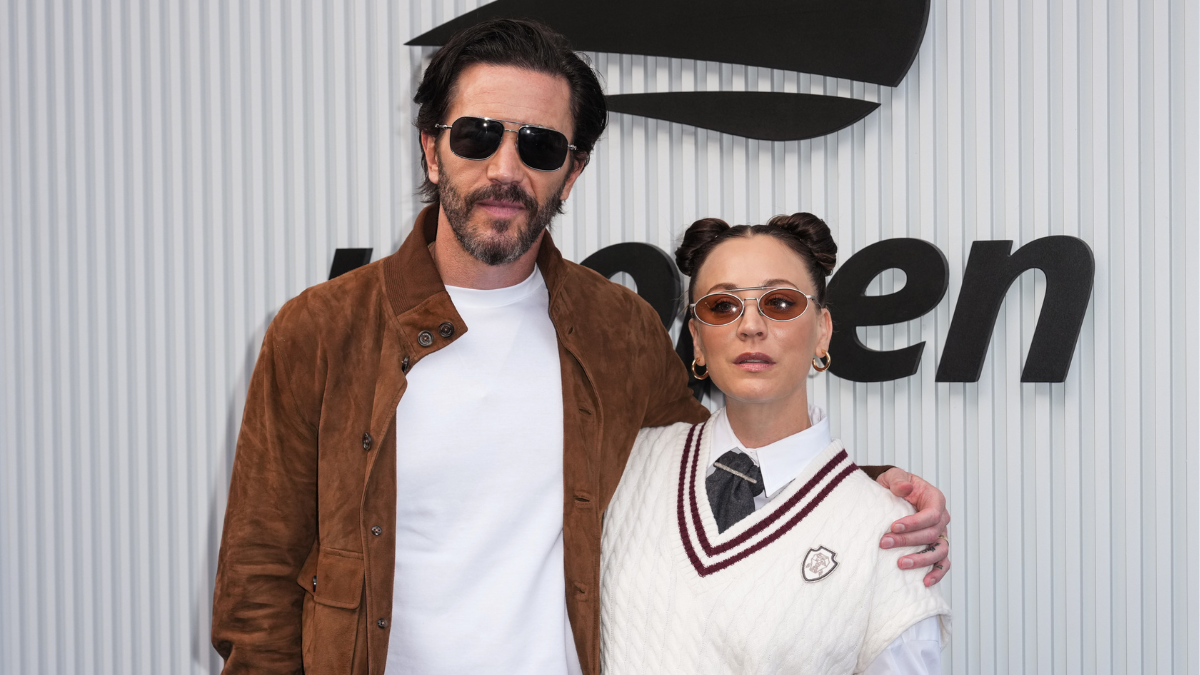 Kaley Cuoco & Tom Pelphrey Take Daughter on Pumpkin Patch Adventure ...