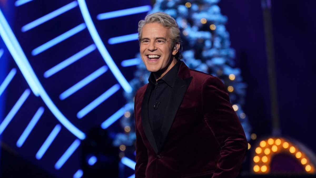 Andy Cohen Flaunts His Bare Foot on Live TV For a Reason - Mandatory