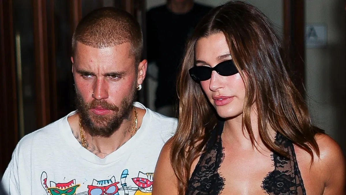 Justin Bieber's Reaction to Hailey Bieber's Bikini Pics Goes Viral ...