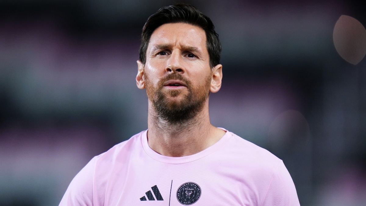 Messi Reportedly Asked for Camp Nou Entry During Surprise Visit - Mandatory