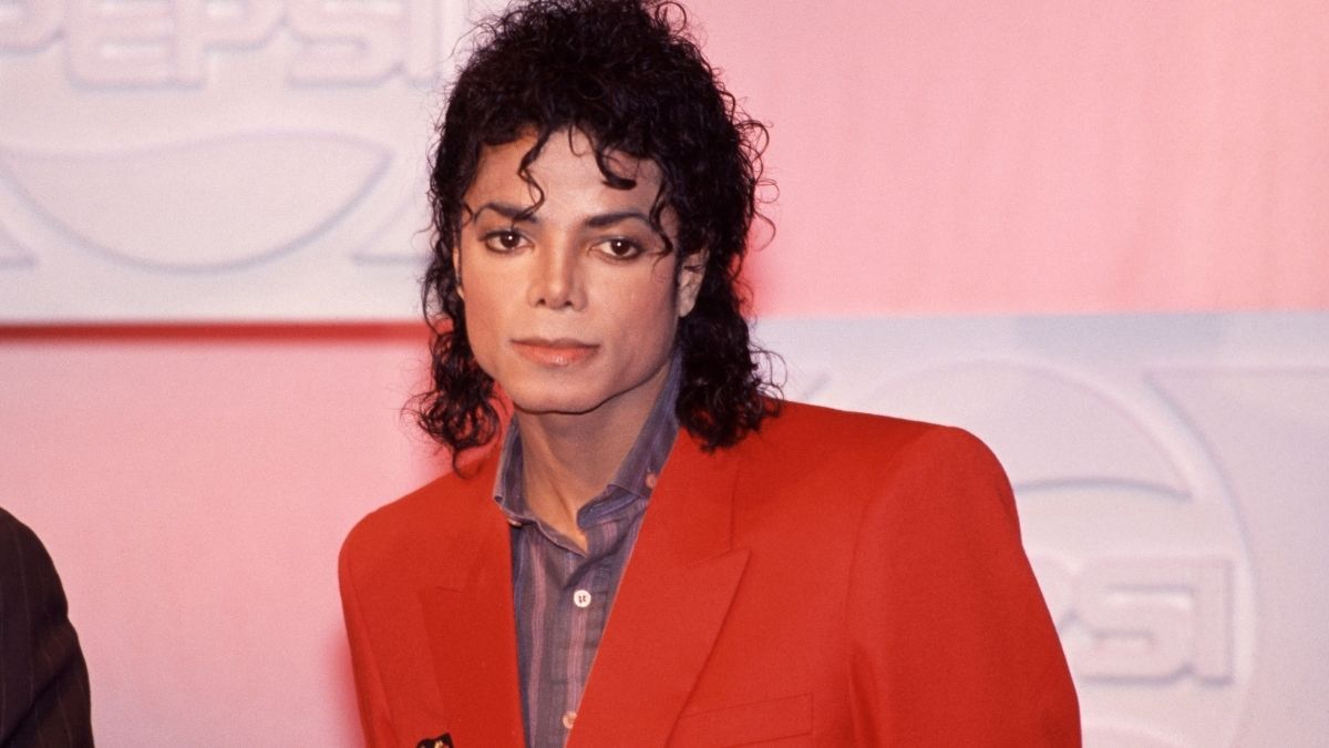 Michael Jackson Impersonator Flags ‘Wardrobe Issues’ in Michael Movie ...