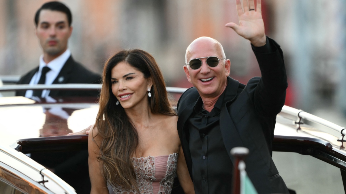 Jeff Bezos & Lauren Sanchez Bezos 'Basically Running' the Met Gala 2026 ...