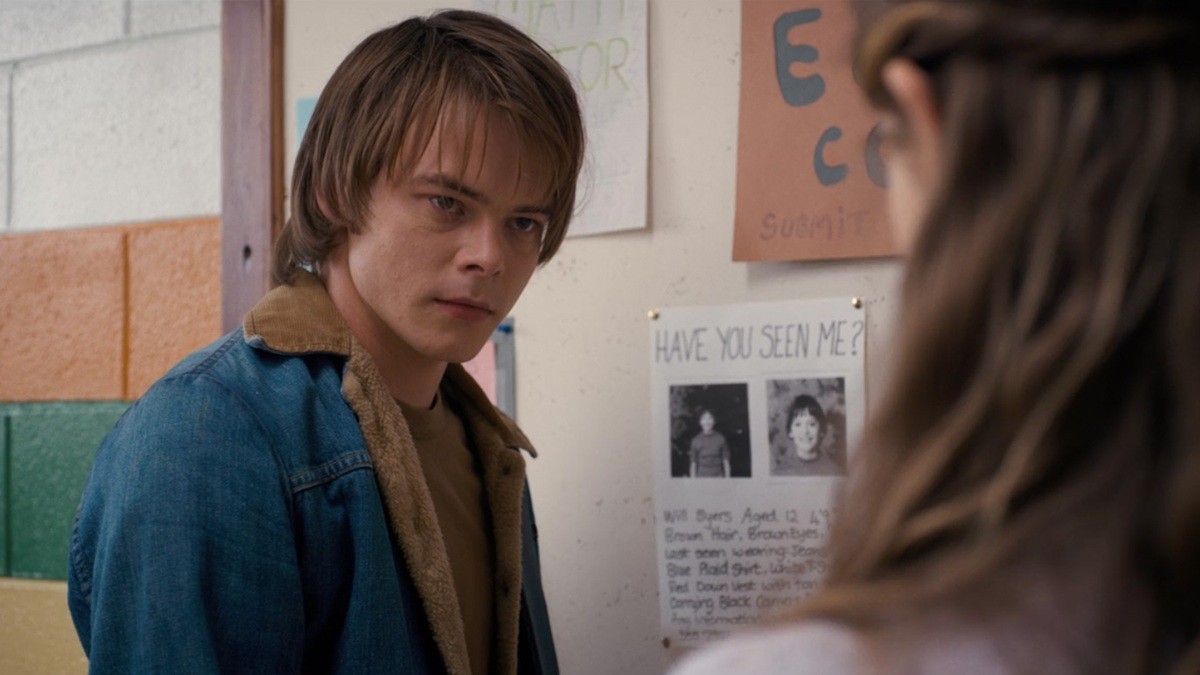 Stranger Things' Charlie Heaton Addresses Experiencing Fatherhood at 20 ...
