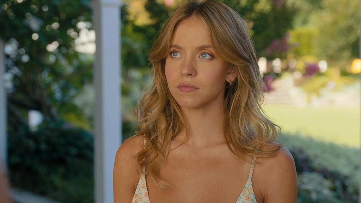 Sydney Sweeney Jokes She's 'Dating a Different Guy on a Daily Basis ...