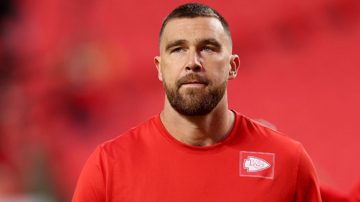 Travis Kelce Ignites TikTok Timberland ‘Bone-in vs. Boneless’ Debate ...