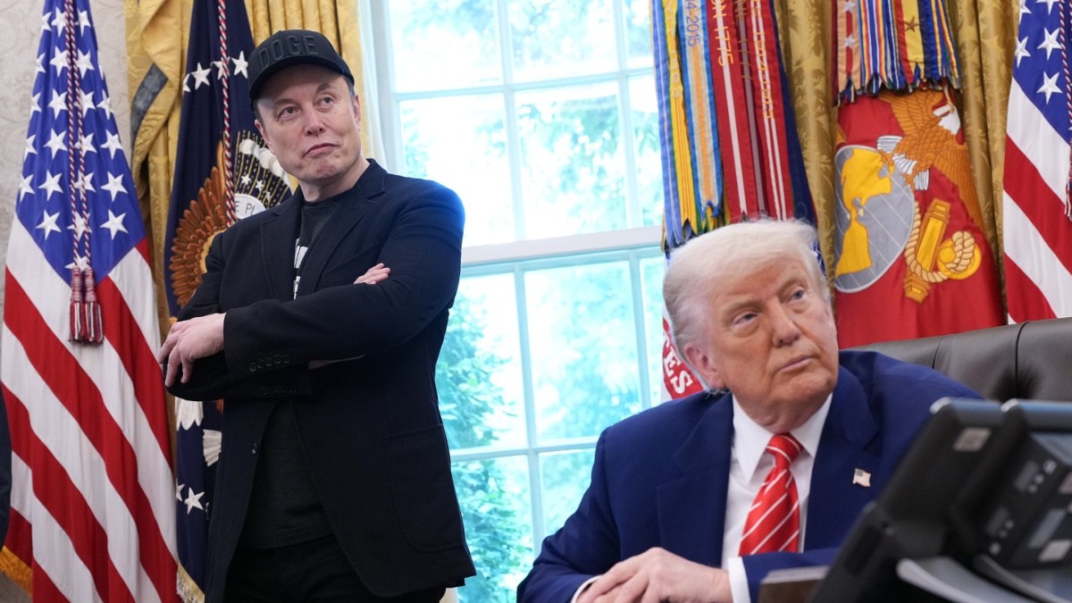 Donald Trump & Elon Musk Thanksgiving AI Image Gets Big Reaction ...