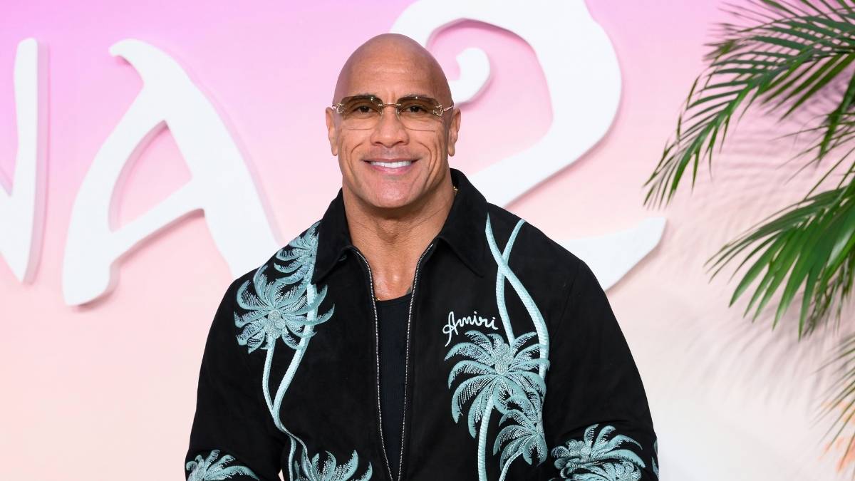 Fans React to Dwayne Johnson’s Moana Live-Action Look: ‘Why Is He Small ...
