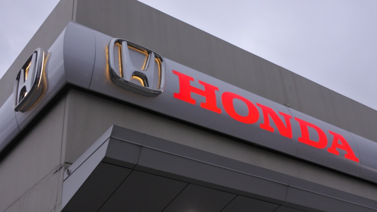 Honda Recalls Thousands of Vehicles Over Wheels Coming Off - Mandatory