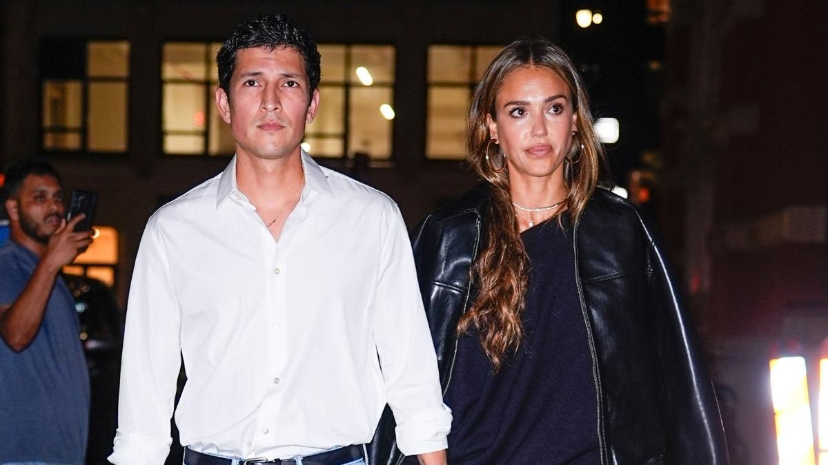 Jessica Alba & 33-Year Old Danny Ramirez Go Instagram Official - Mandatory
