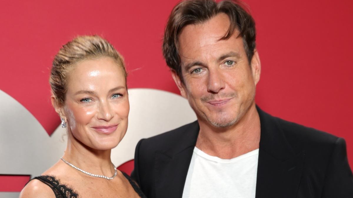 Will Arnett Makes Rare Comments on Dating 51-Year-Old Model - Mandatory