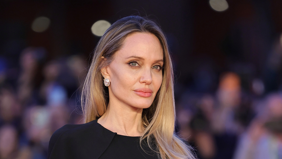 Angelina Jolie Faces NYC Art Studio Feud Amid Brad Pitt Battle — Report ...