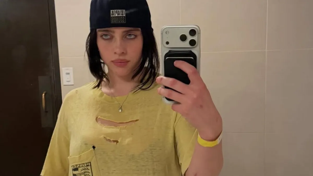 Billie Eilish S Selfie In See Through Shirt Will Make You Look Twice