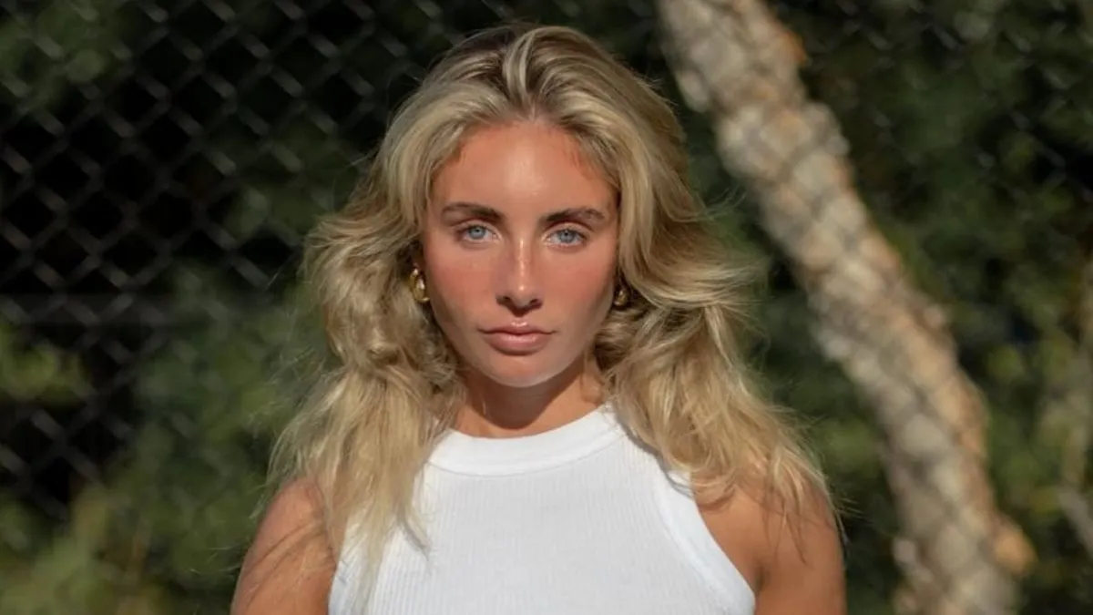 OnlyFans' Bonnie Blue Shares AI Photo With Anthony Joshua in Bed ...