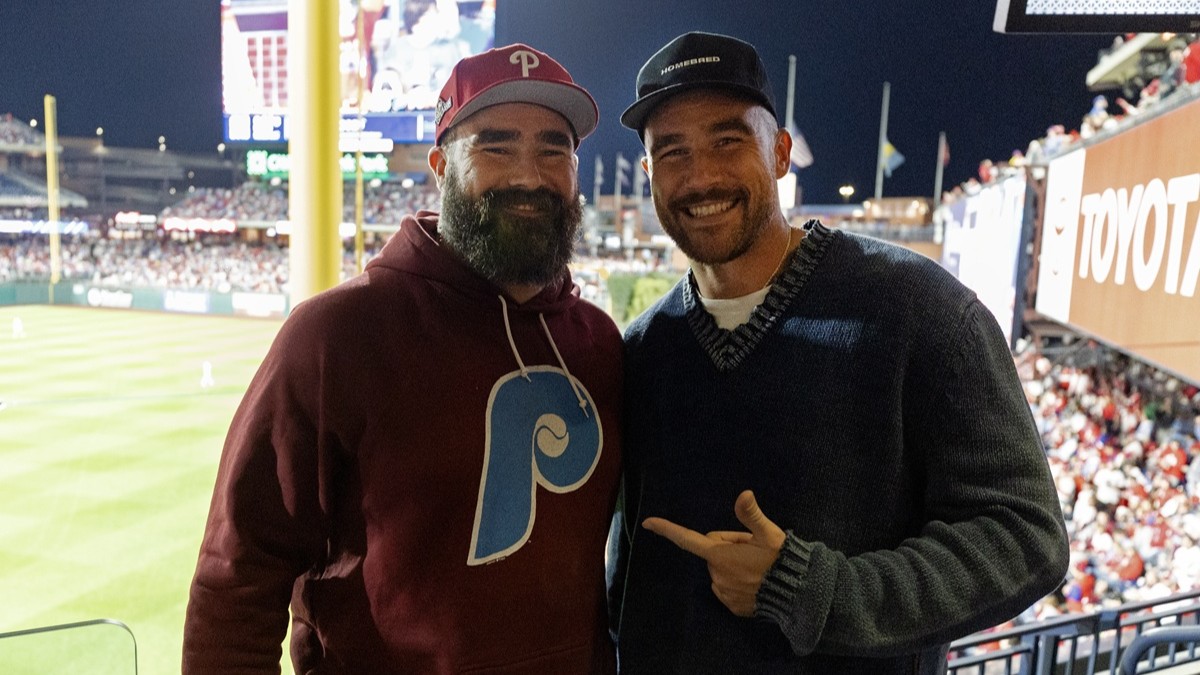 Travis Kelce Reacts to Jason Kelce’s Ambitious Basketball Goal - Mandatory