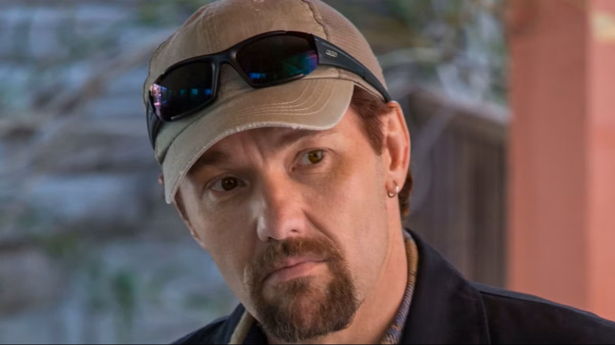 Joel Edgerton Pushes Back at James Cameron 'Squabbling' Over Netflix ...