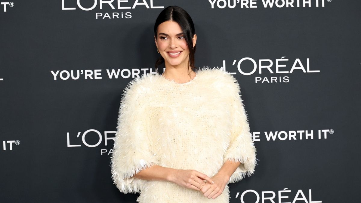 Kendall Jenner’s ‘Attractive’ Legs Steal the Show in Beaded Gown Snap ...