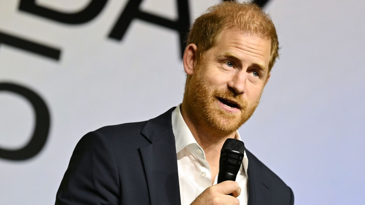Prince Harry ‘Ready To Offer’ Sarah Ferguson Advice on TV Tell-All ...