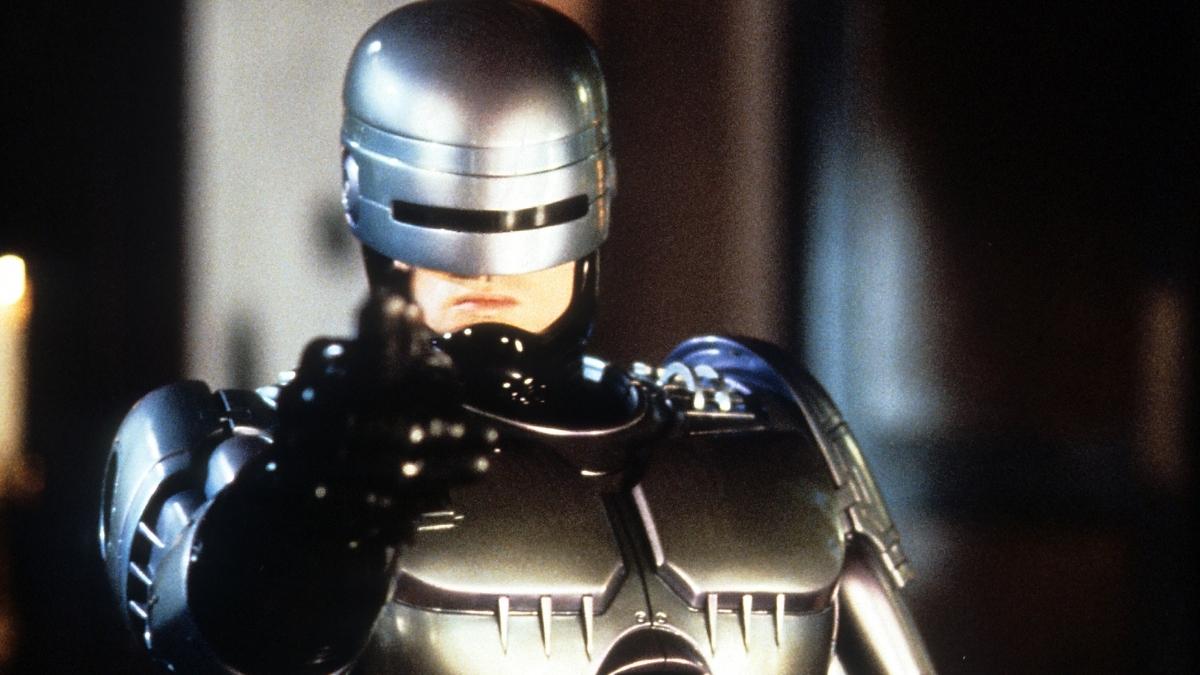 Detroit Installs Long-Awaited Statue of Movie Character Legend - Mandatory