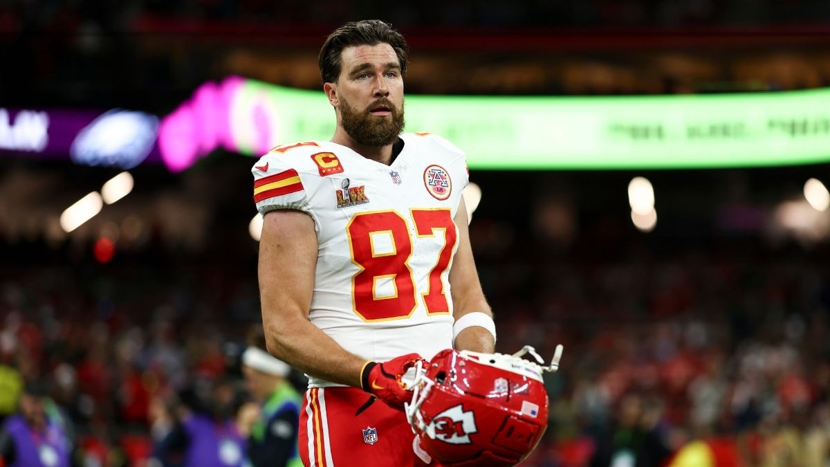 Travis Kelce Faces Backlash for His Post-Game Behaviour After Titans ...