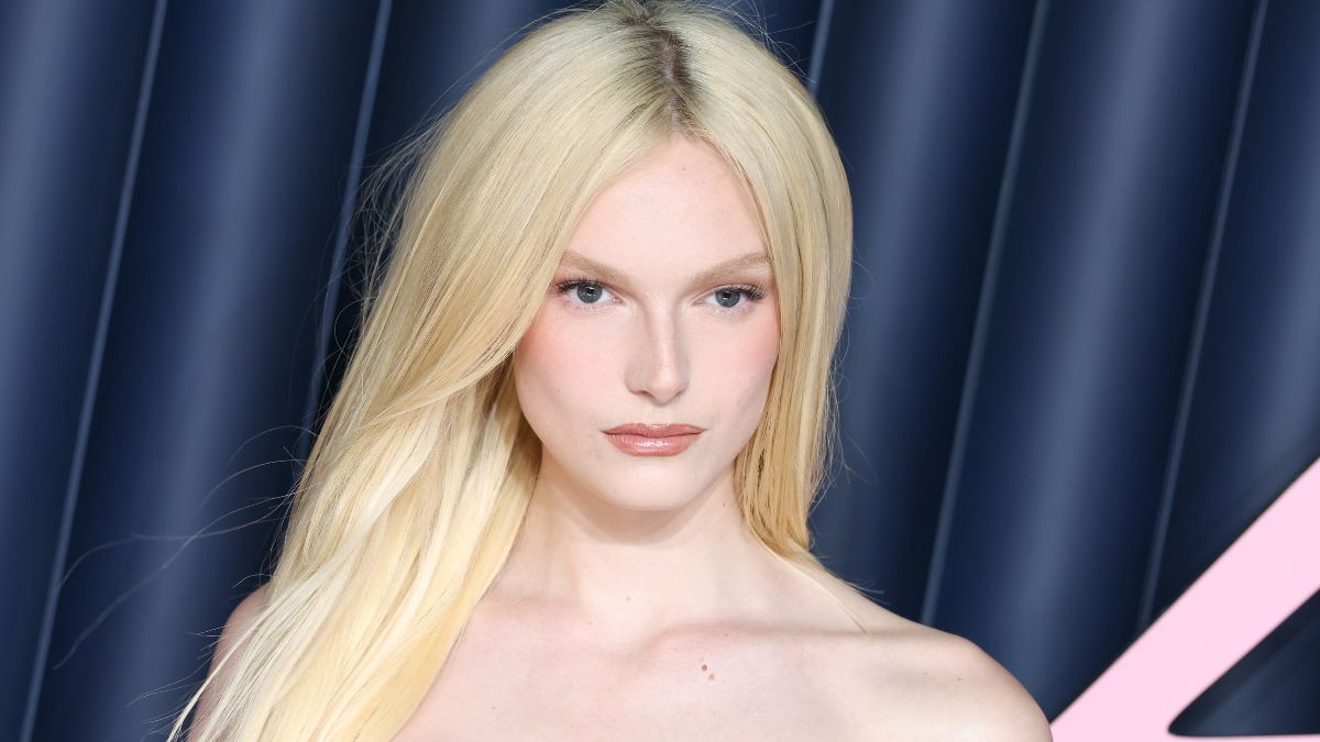 Alex Consani Debuts Bold Skirt Slit That Redefines Fashion - Mandatory