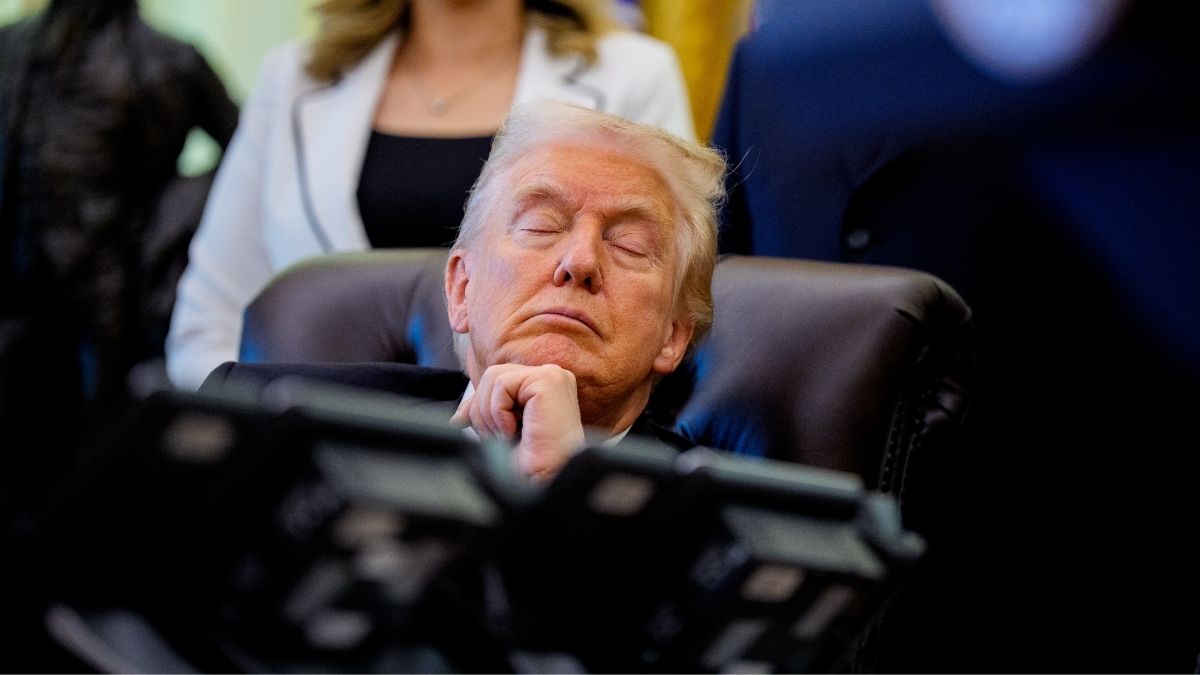 Donald Trump is 'Not Asleep' During Meetings, Says White House Chief ...