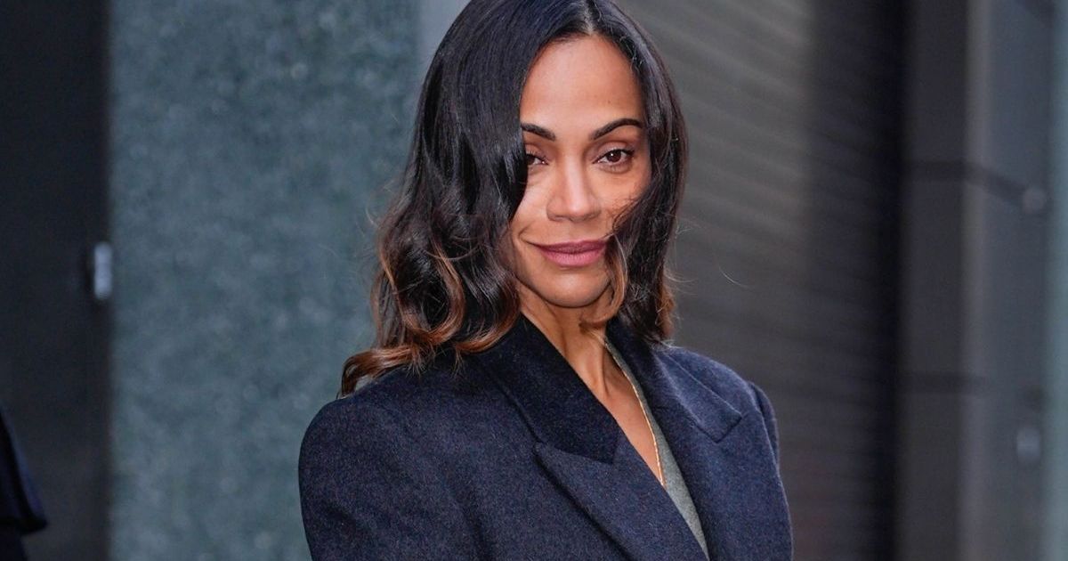 Zoe Saldana's Thong Photo Comes With a Cheeky Surprise - Mandatory