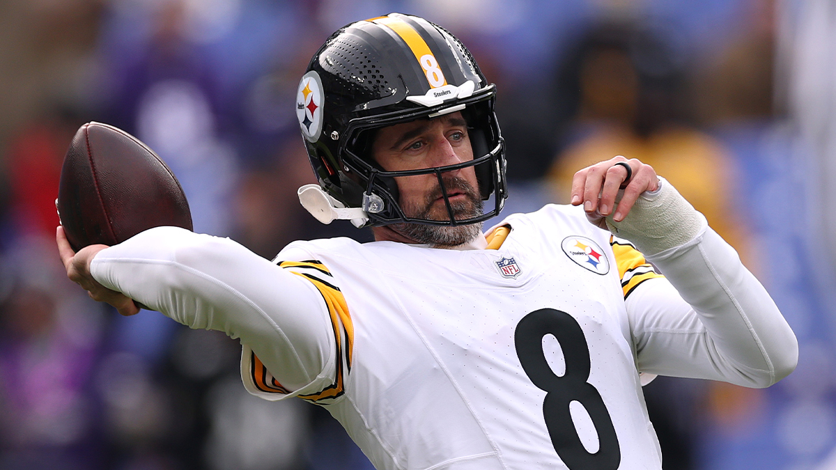 Pittsburgh Steelers’ Aaron Rodgers & Mason Rudolph ‘Kiss’ Clip Debunked ...