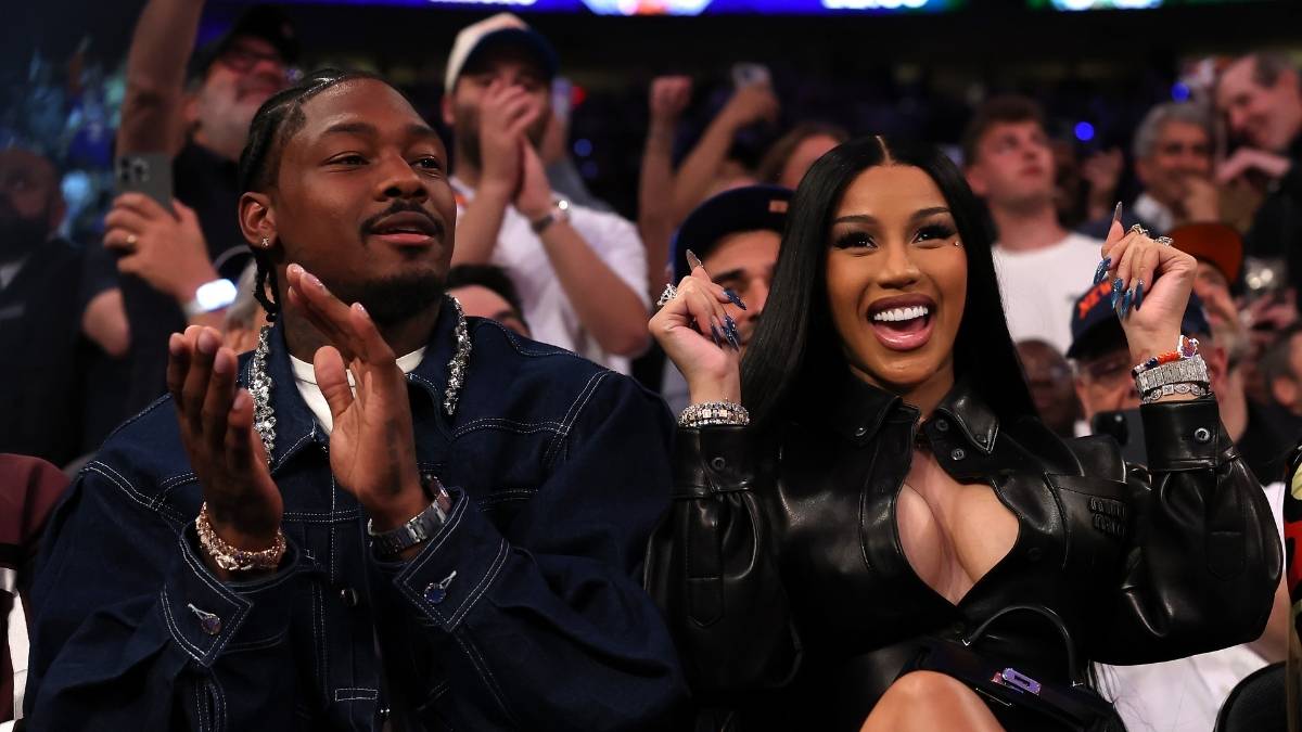 Cardi B Calls Fans Criticizing Stefon Diggs Romance 'Too Mean' - Mandatory