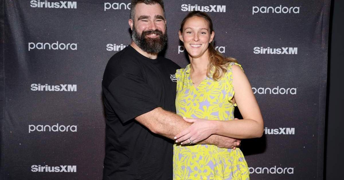 Jason Kelce's Wife Says Marriage Was a 'Strategic Move' - Mandatory
