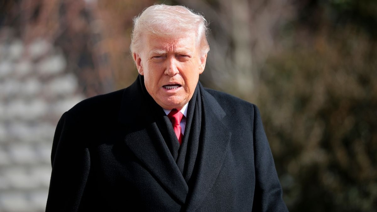 Donald Trump Says He 'Didn't Sleep' During Cabinet Meeting - Mandatory