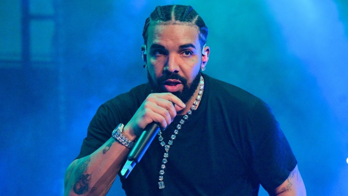 Drake Donates $150K to YouTuber Running for Charity - Mandatory