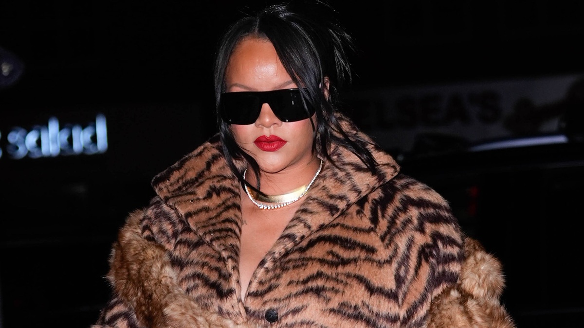 Rihanna Becomes a Mob Wife in Alaia Animal Print Fur Coat & Heels ...