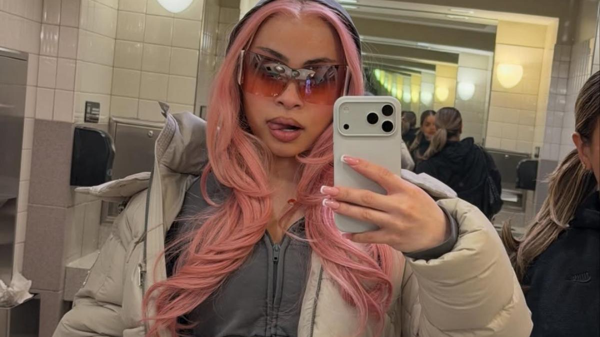 Ice Spice's Cutout Minidress Has Fans Going 'OMG' - Mandatory