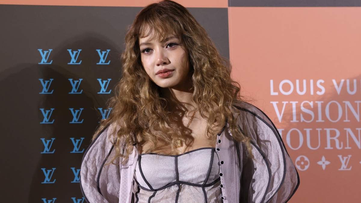 Photos: Blackpink’s Lisa Commands Attention in Sheer Dress - Mandatory