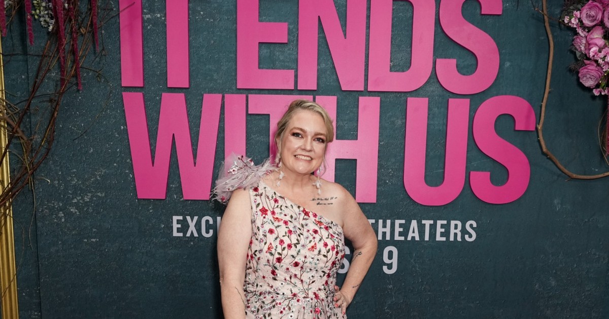 It Ends With Us Writer Colleen Hoover Shares Cancer Diagnosis - Mandatory