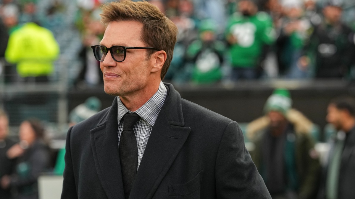 Tom Brady Shrugs off Alix Earle Rumors, Says He Likes To ‘Stay Busy ...