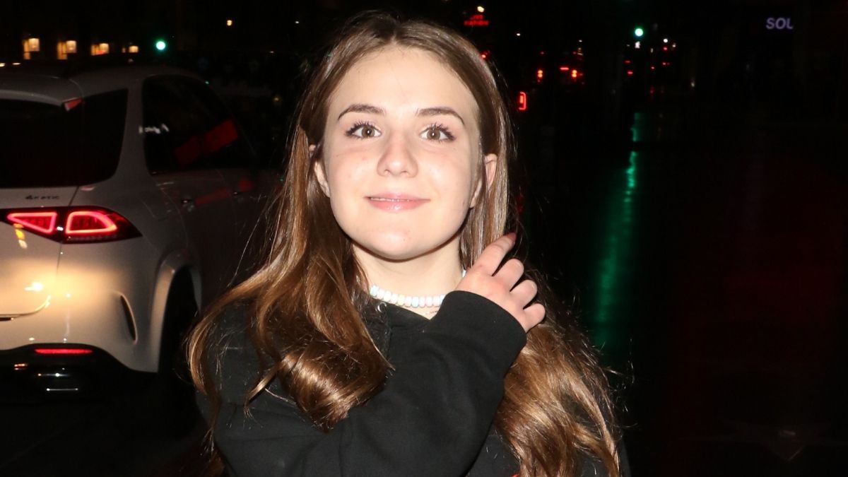 OnlyFans' Piper Rockelle Wearing Pink Thong Will Make You Look Twice ...