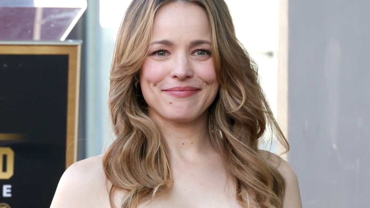Rachel McAdams’ Off-Shoulder Gown Is One of a Kind - Mandatory
