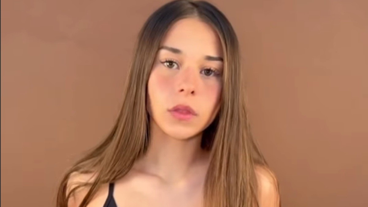 OnlyFans' Sophie Rain Poses in Black Thong - Mandatory