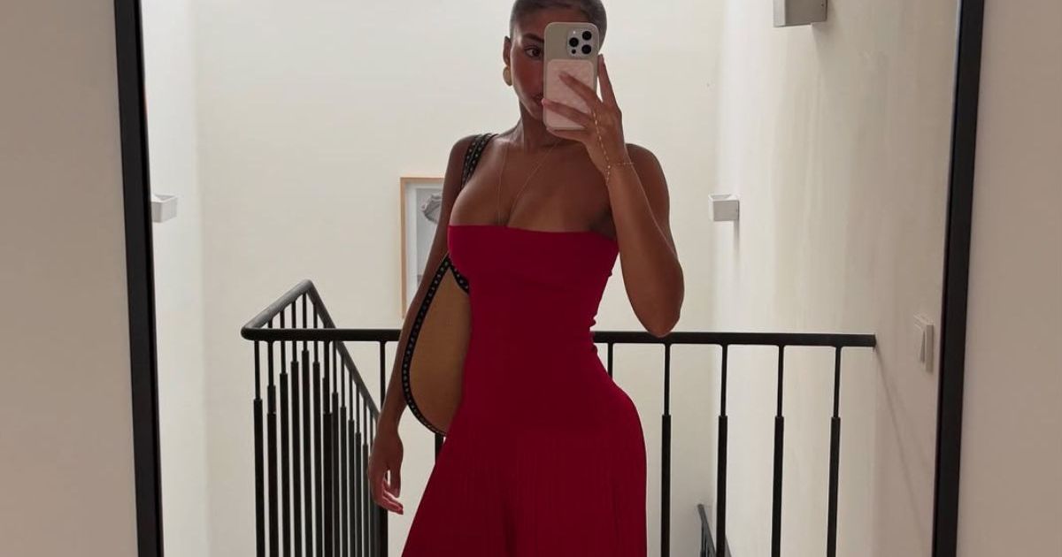 Lori Harvey Shows off Bikini Top While Posing by the Pool in Photo ...