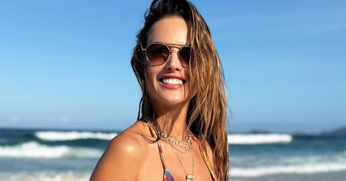 Alessandra Ambrosio's String Bikini Comes With a Cheeky Surprise ...