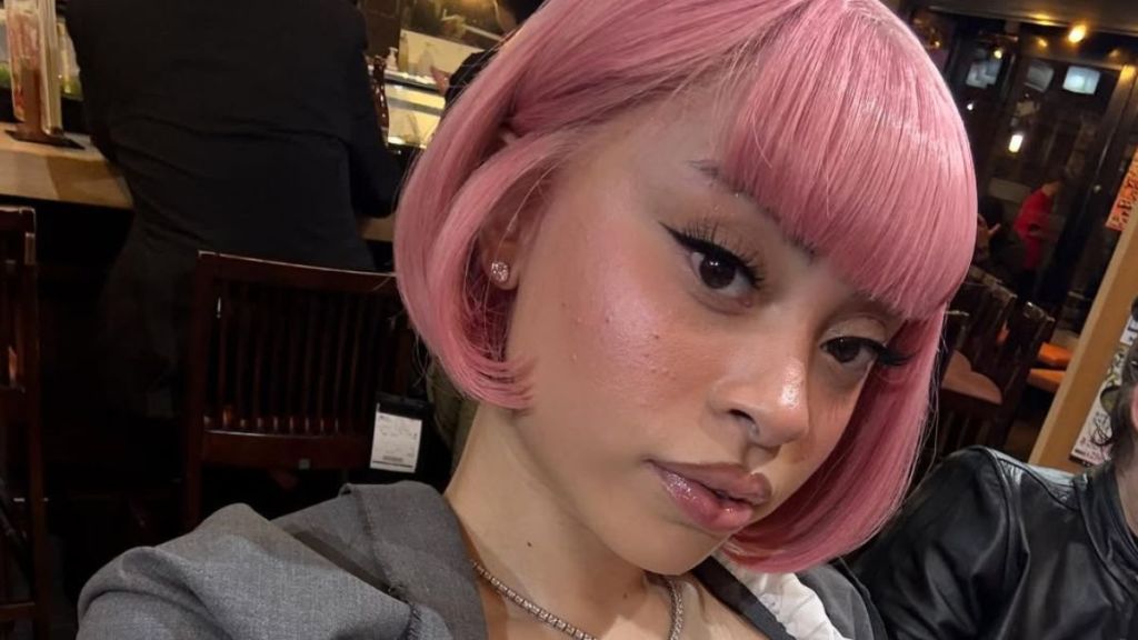 Ice Spice's Corset Top & Denim Look Is Worth Your Time - Mandatory