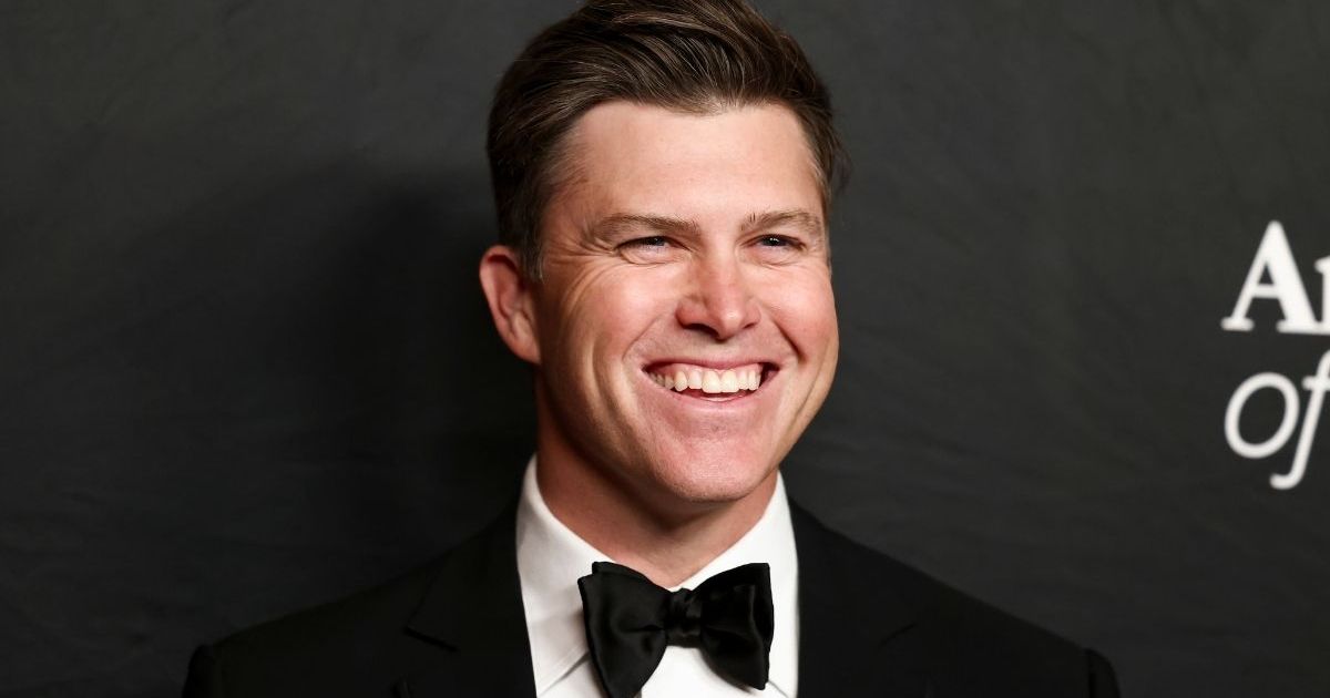Colin Jost Jokes About Zoe Saldaña Overtaking Scarlett Johansson ...